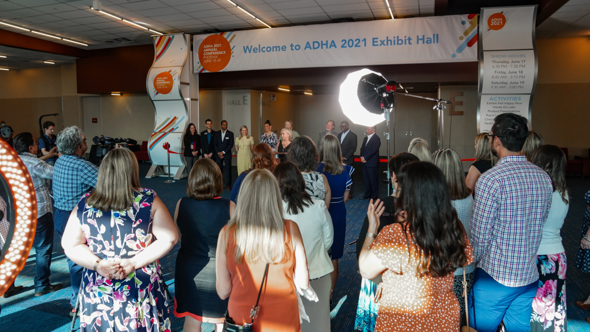 Phoenix Convention Center hosts 1st convention since start of pandemic ...