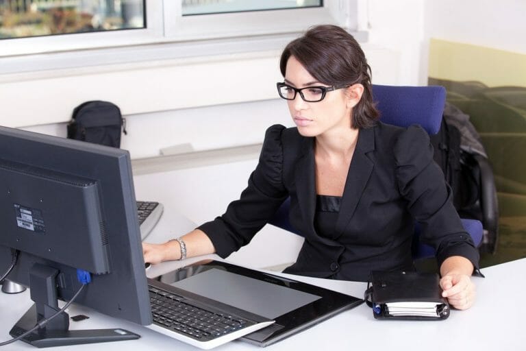 Personal assistant cost in 2026: In-office vs. virtual — what's the ...