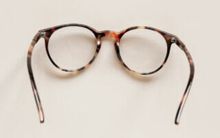 Tortoise shell glasses: The classic style of eyewear - AZ Big Media