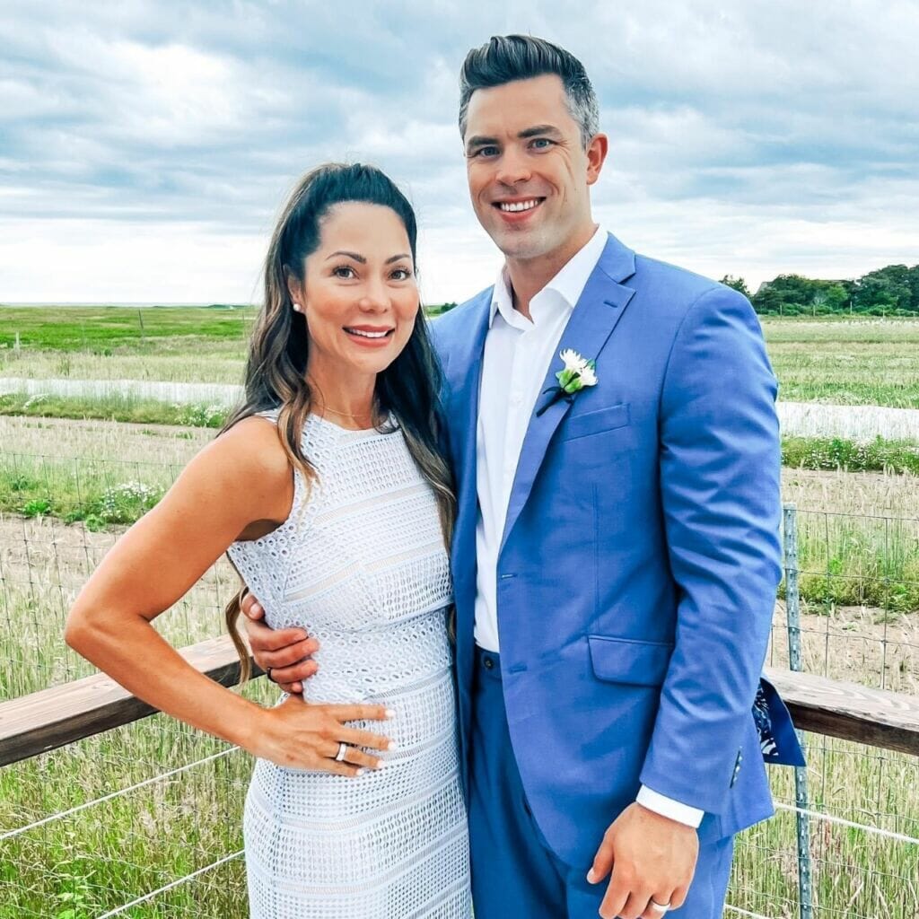 Collegiate athletes open 4Ever Young anti-aging solutions in Gainey ...