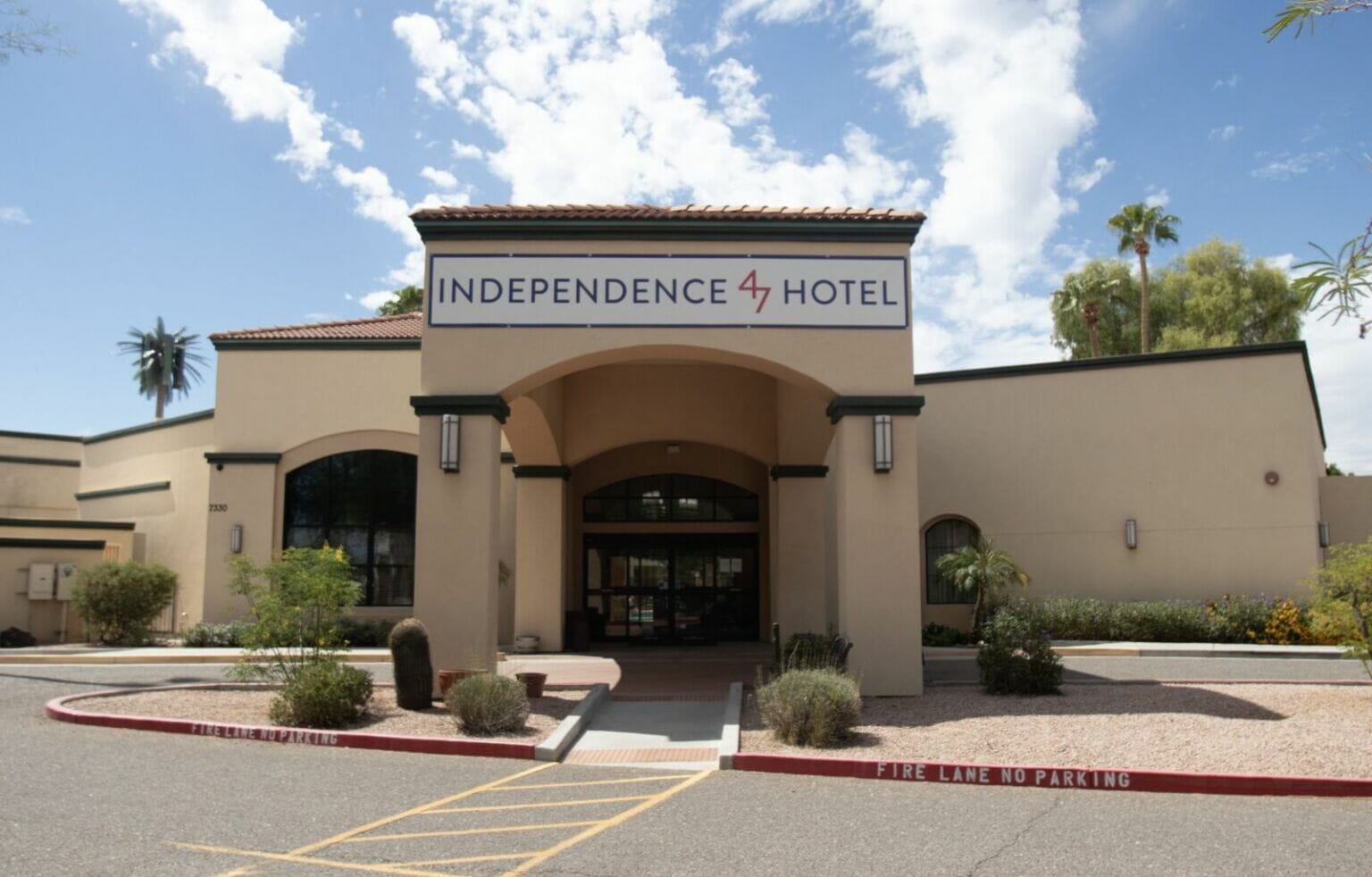 Scottsdale will pay hotel to open temporary housing for homeless - AZ ...