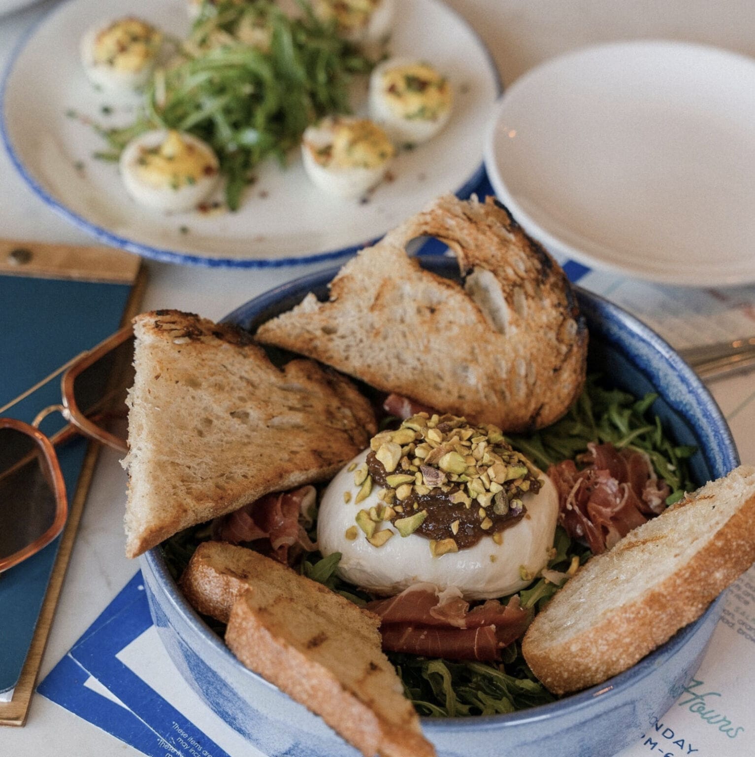 Celebrate New Year's Eve with these 20 cork-poppin' restaurants - AZ ...