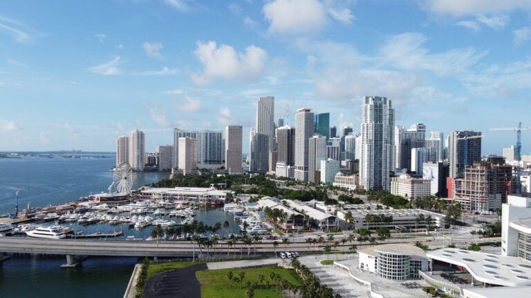 A food lover’s guide to classic Miami flavors - AZ Big Media