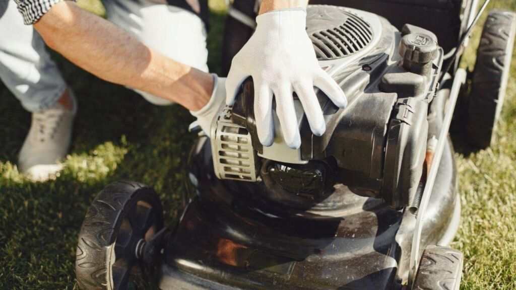 Common lawn mower parts that frequently need replacement - AZ Big Media